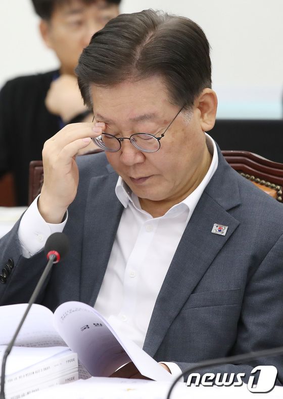 이재명 쌍방울 대북송금 관련 제3자뇌물죄 피의자 전환